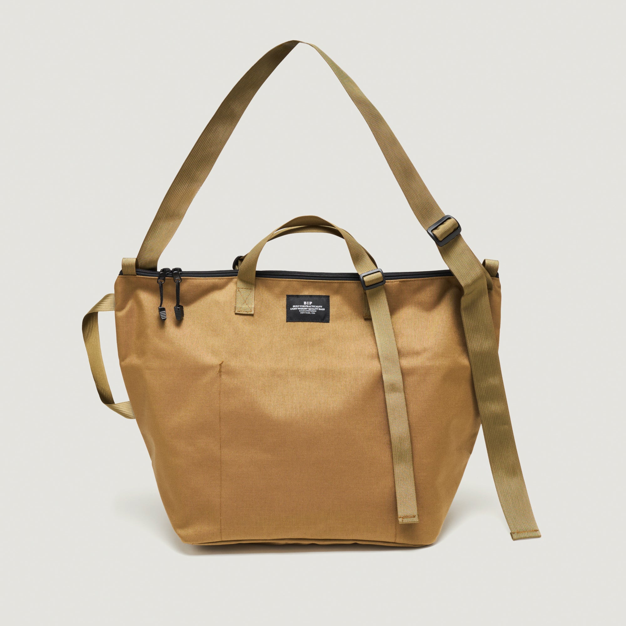 TRAVELER DUFFLE MEDIUM - KHAKI – BAGSINPROGRESS New York